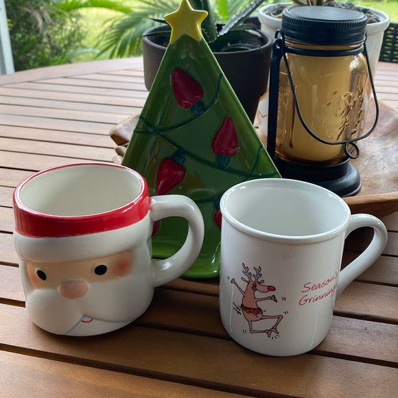 Hallmark | Dining | Hallmark Mugs And Small Christmas Tree Serving Dish ...